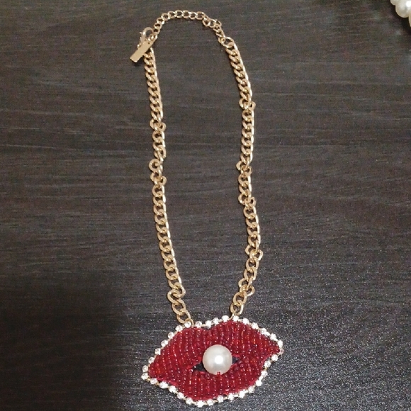 Jewelry | Elegant Gold And Red Lip Necklace | Poshmark